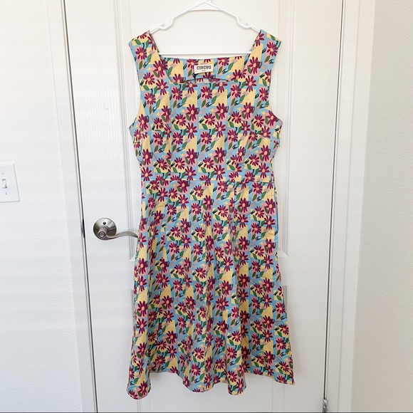 Modcloth | Dresses | Nwt Modcloth Going Daisy For You Fit And Flare ...